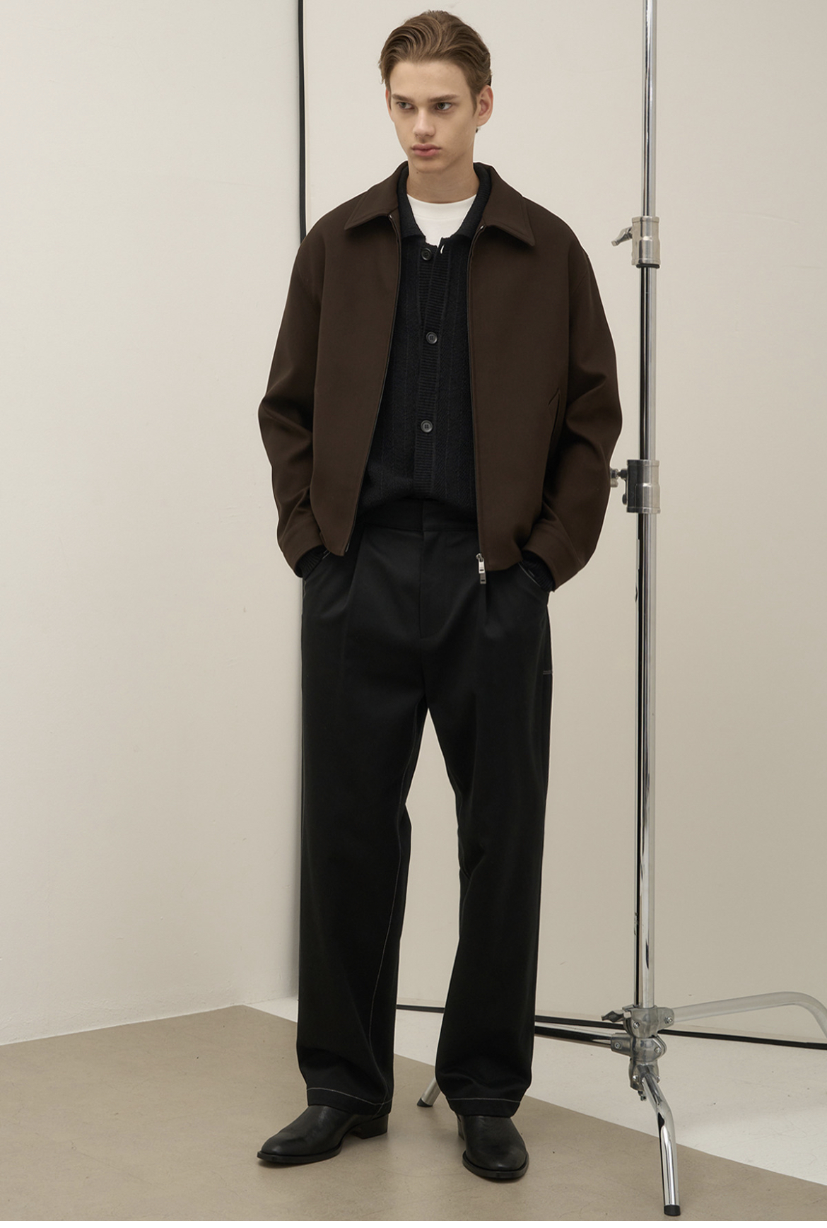 SYSTEM homme(시스템 옴므) | 실시간 인기 스타일 | 스티치 핀턱 와이드 팬츠 | 온더룩