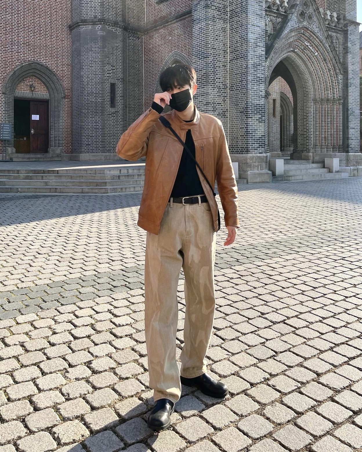 @jaeb_yeee님의 유니크 스타일 | 크리에이터 룩북은 온더룩