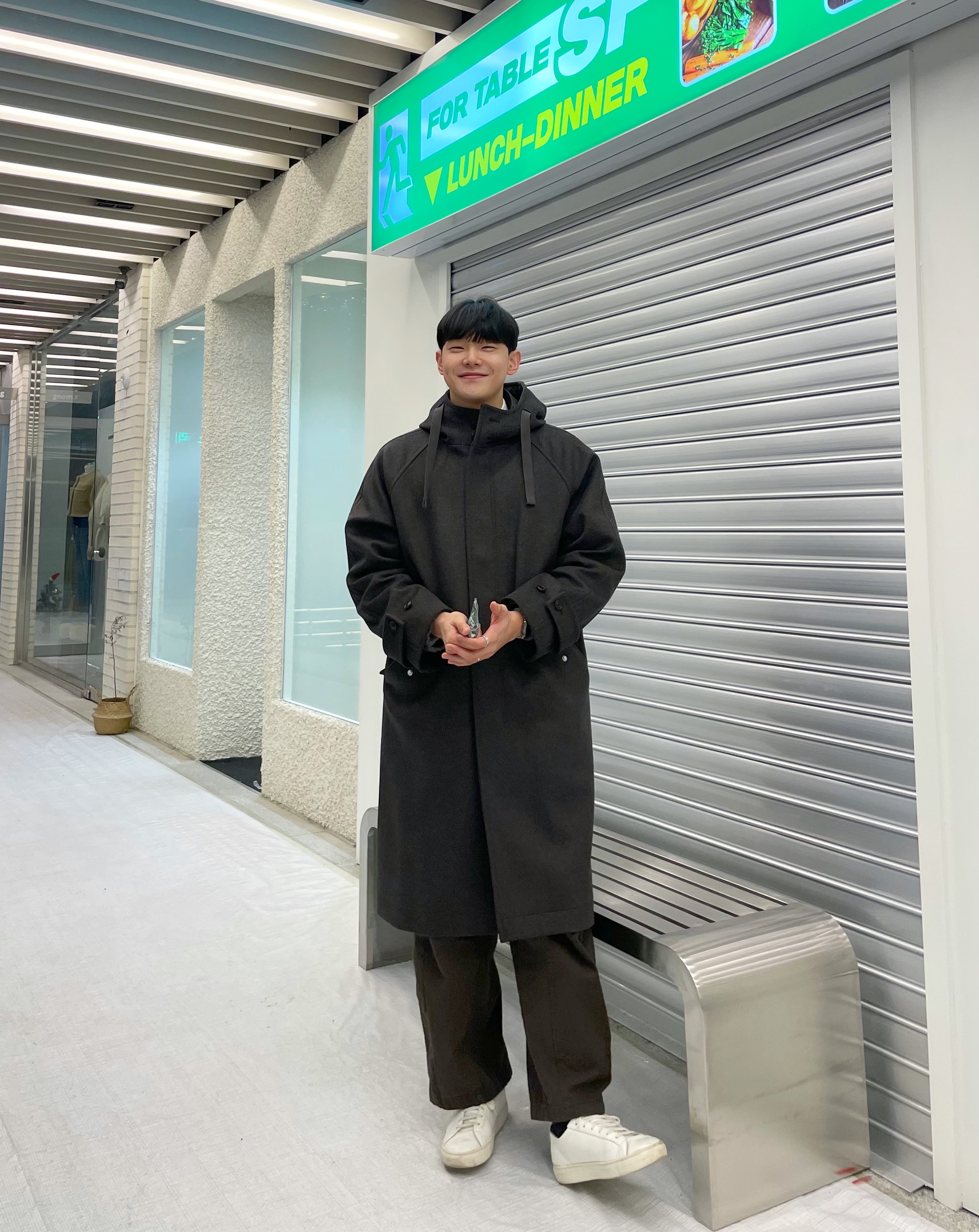 @u._.kong_님의 미니멀 스타일 | 크리에이터 룩북은 온더룩