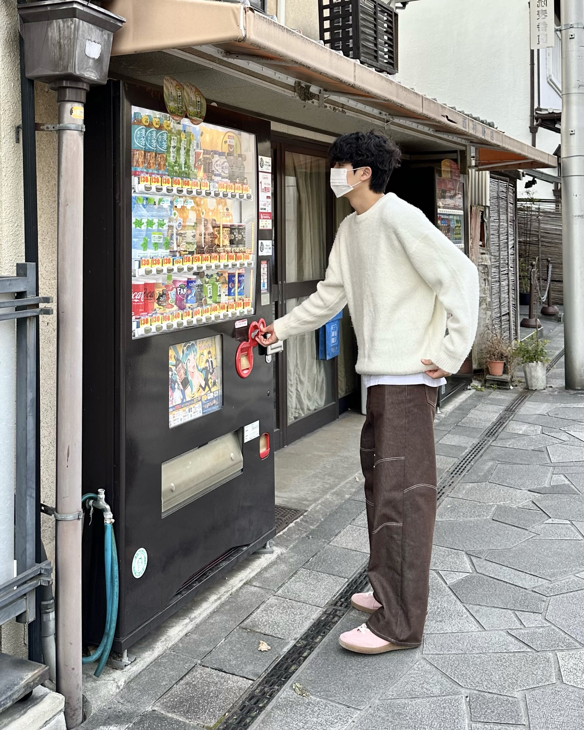 @jaeb_yeee님의 모던캐주얼 스타일 | 크리에이터 룩북은 온더룩