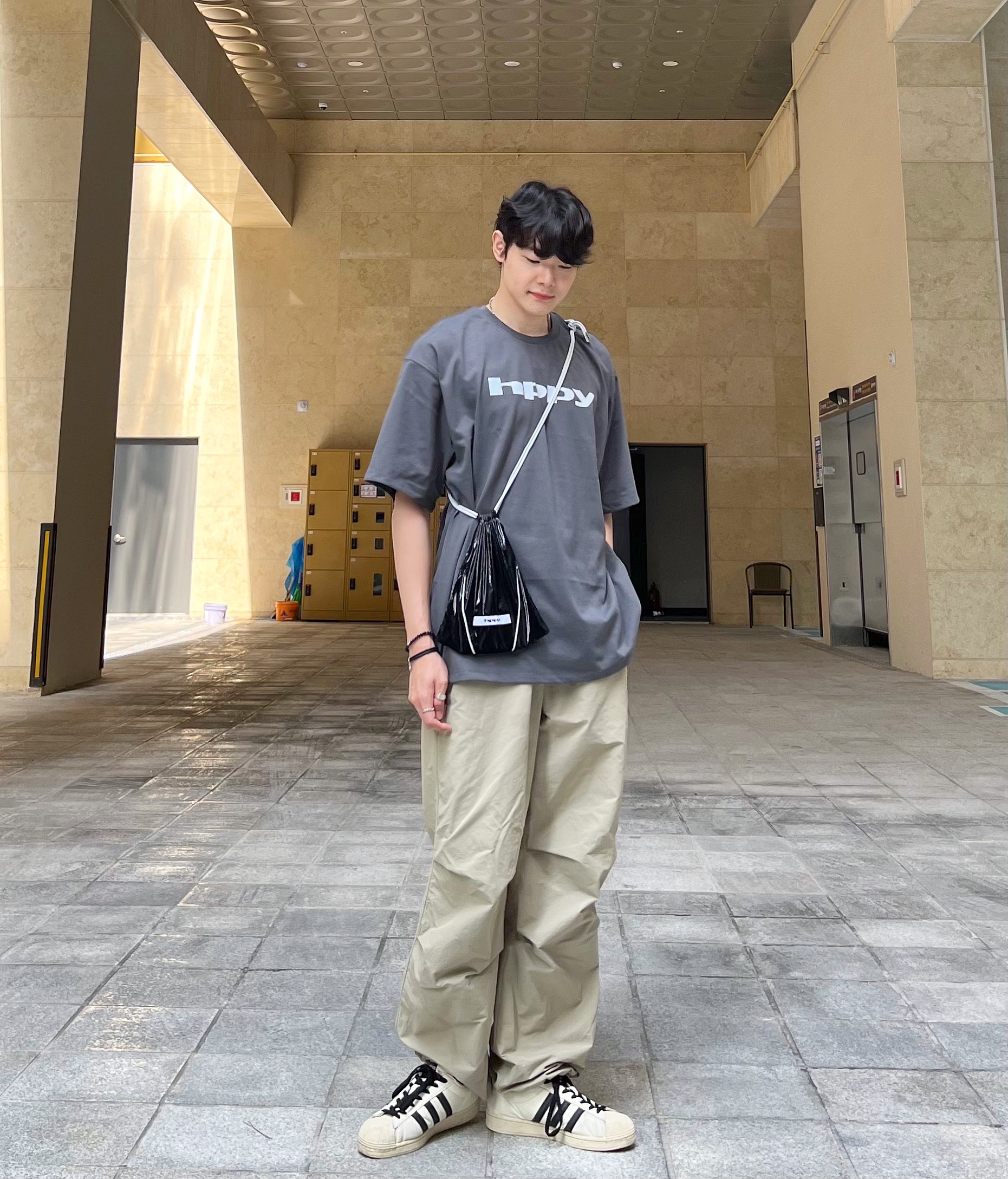 @u._.kong_님의 스트릿 스타일 | 크리에이터 룩북은 온더룩