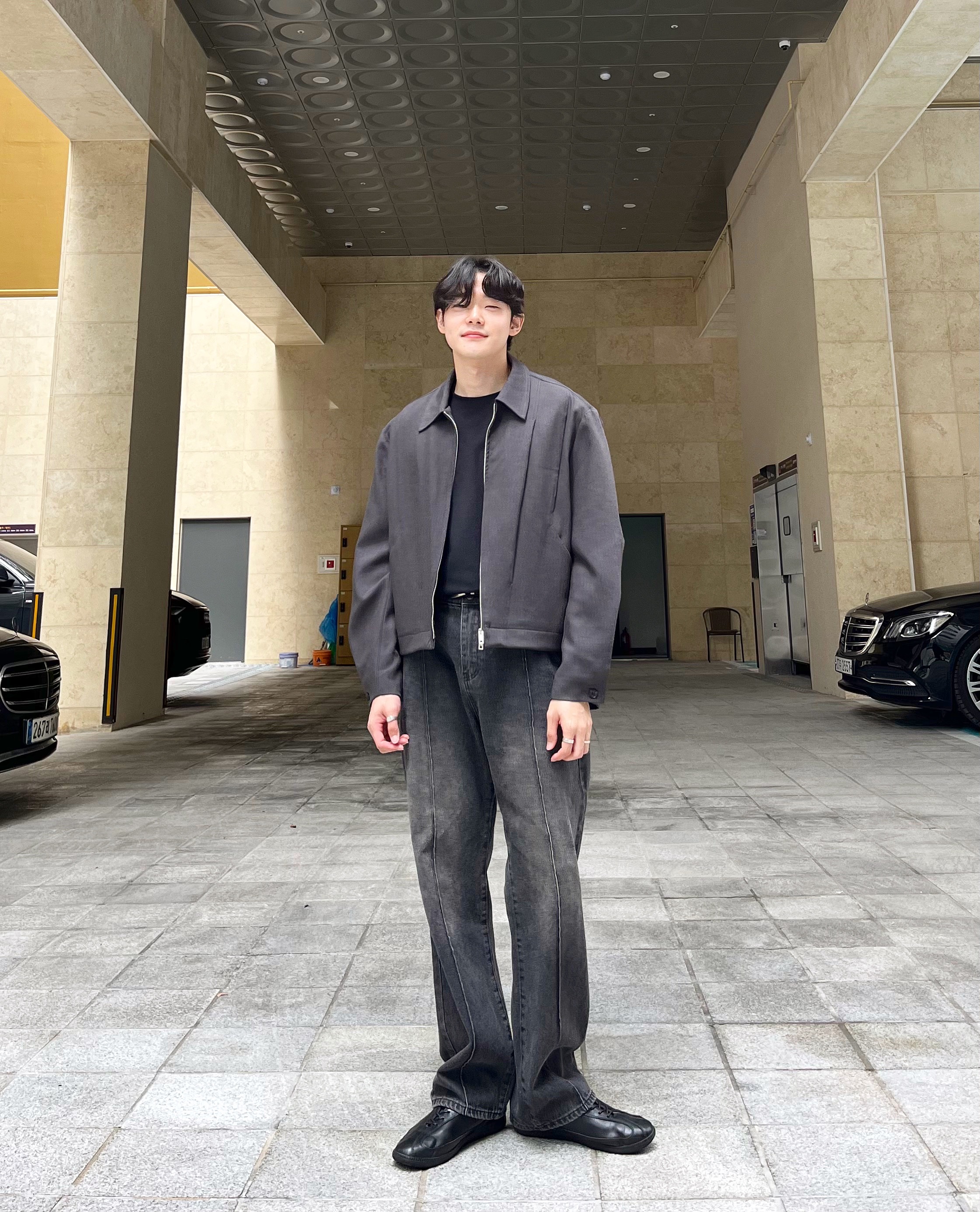 @u._.kong_님의 미니멀 스타일 | 크리에이터 룩북은 온더룩