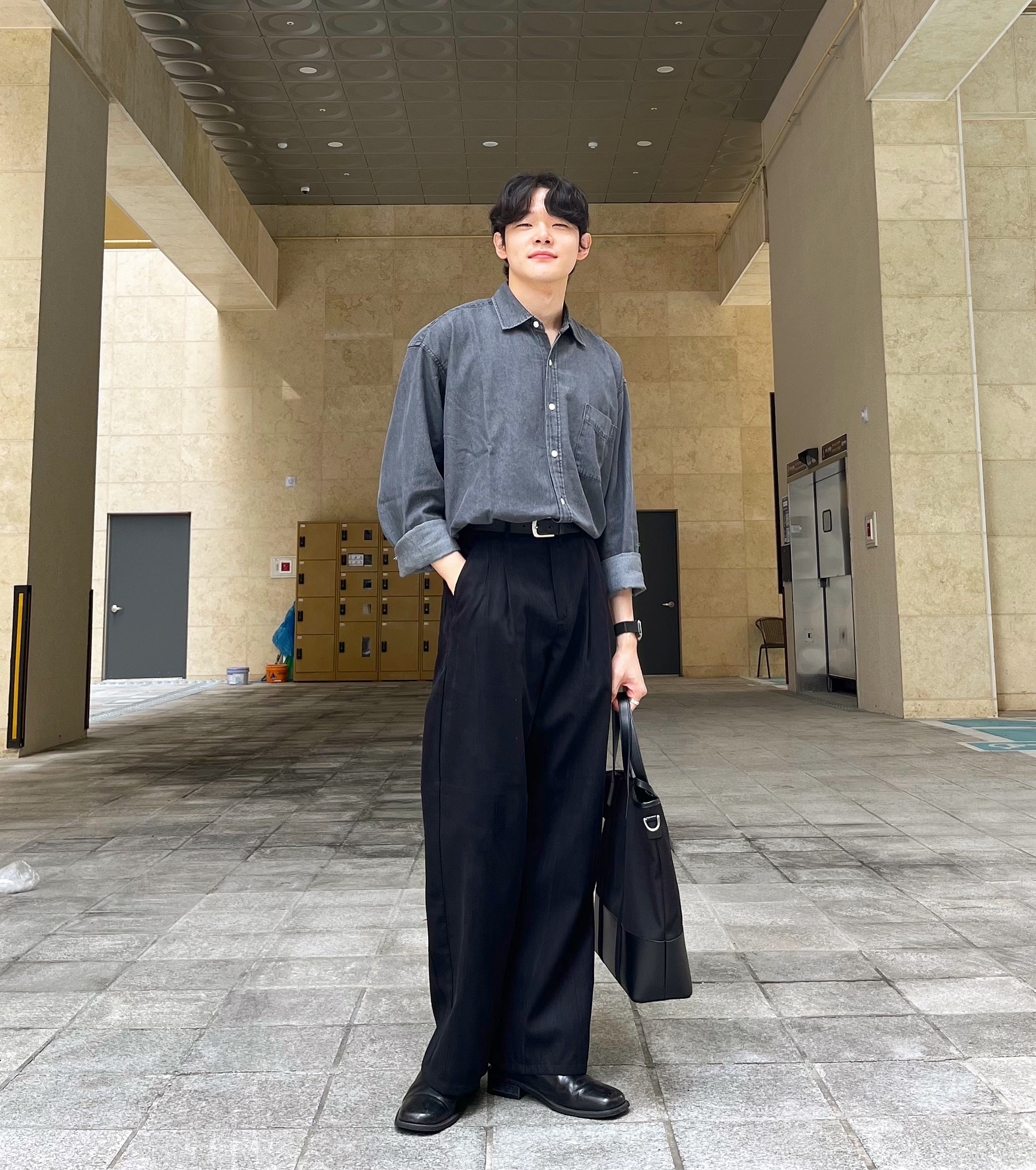 @u._.kong_님의 미니멀 스타일 | 크리에이터 룩북은 온더룩