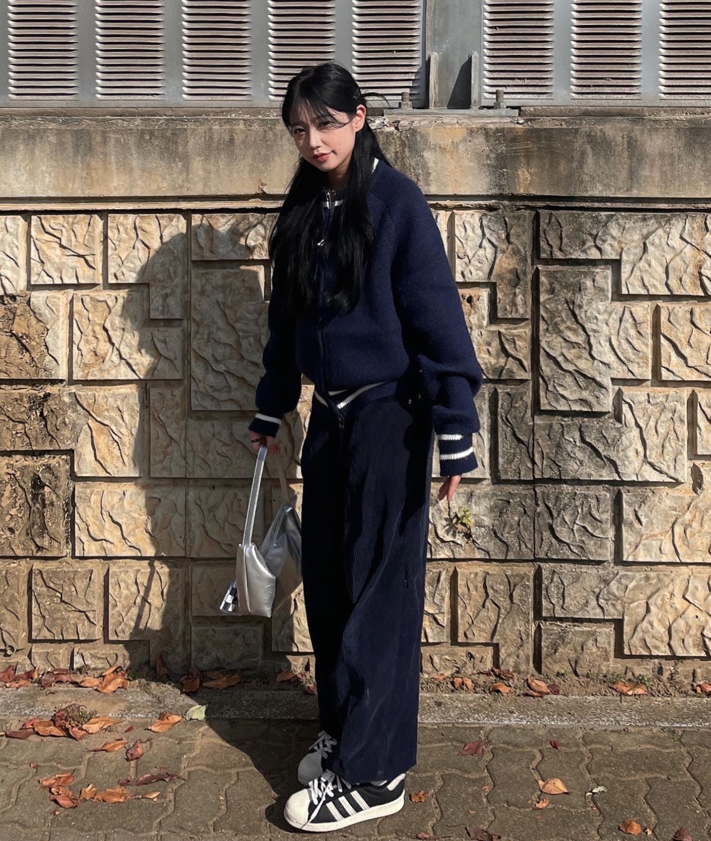 @h._.vely님의 원마일웨어 스타일 | 크리에이터 룩북은 온더룩