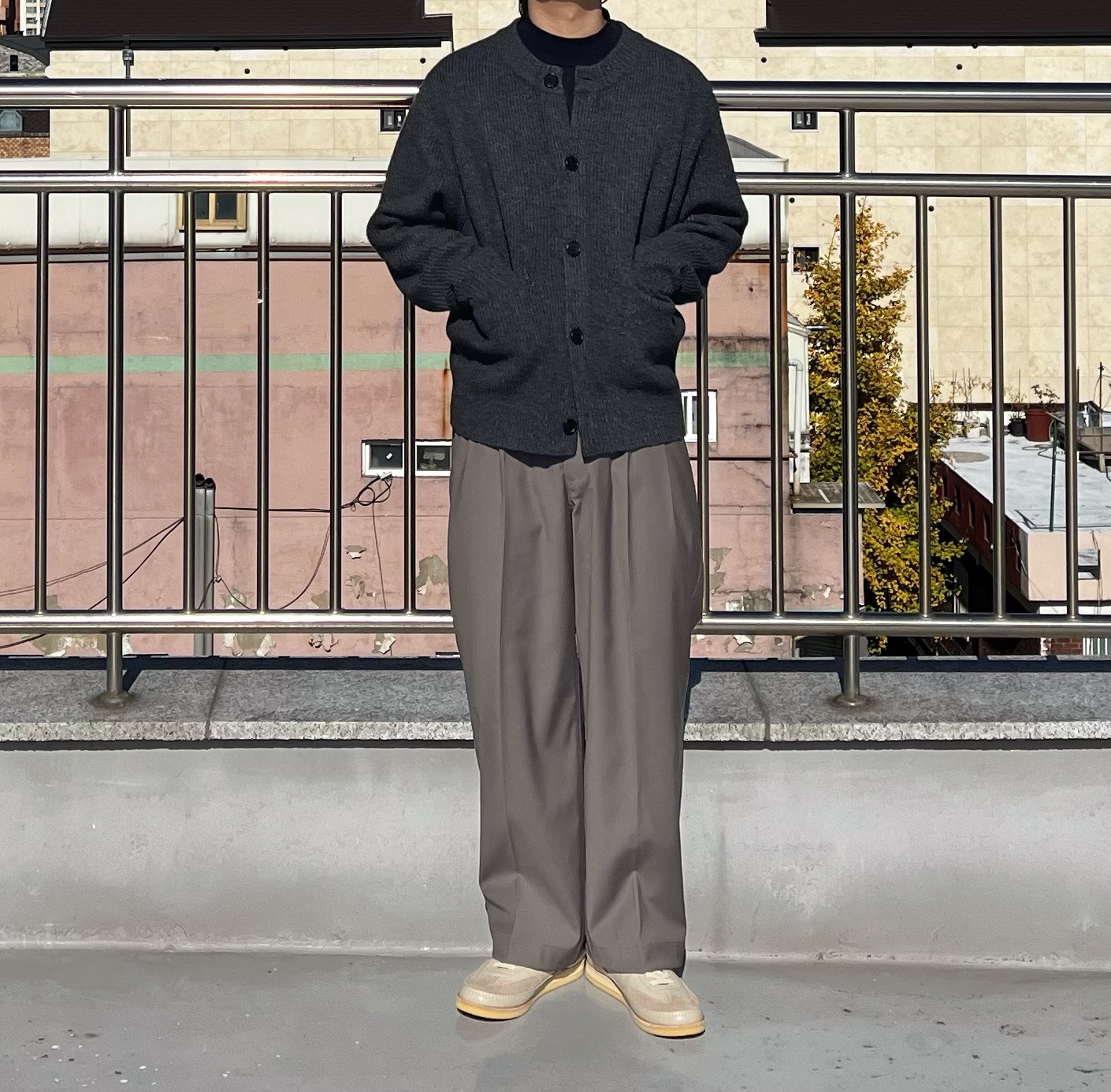 @sol_dalee님의 미니멀 스타일 | 크리에이터 룩북은 온더룩