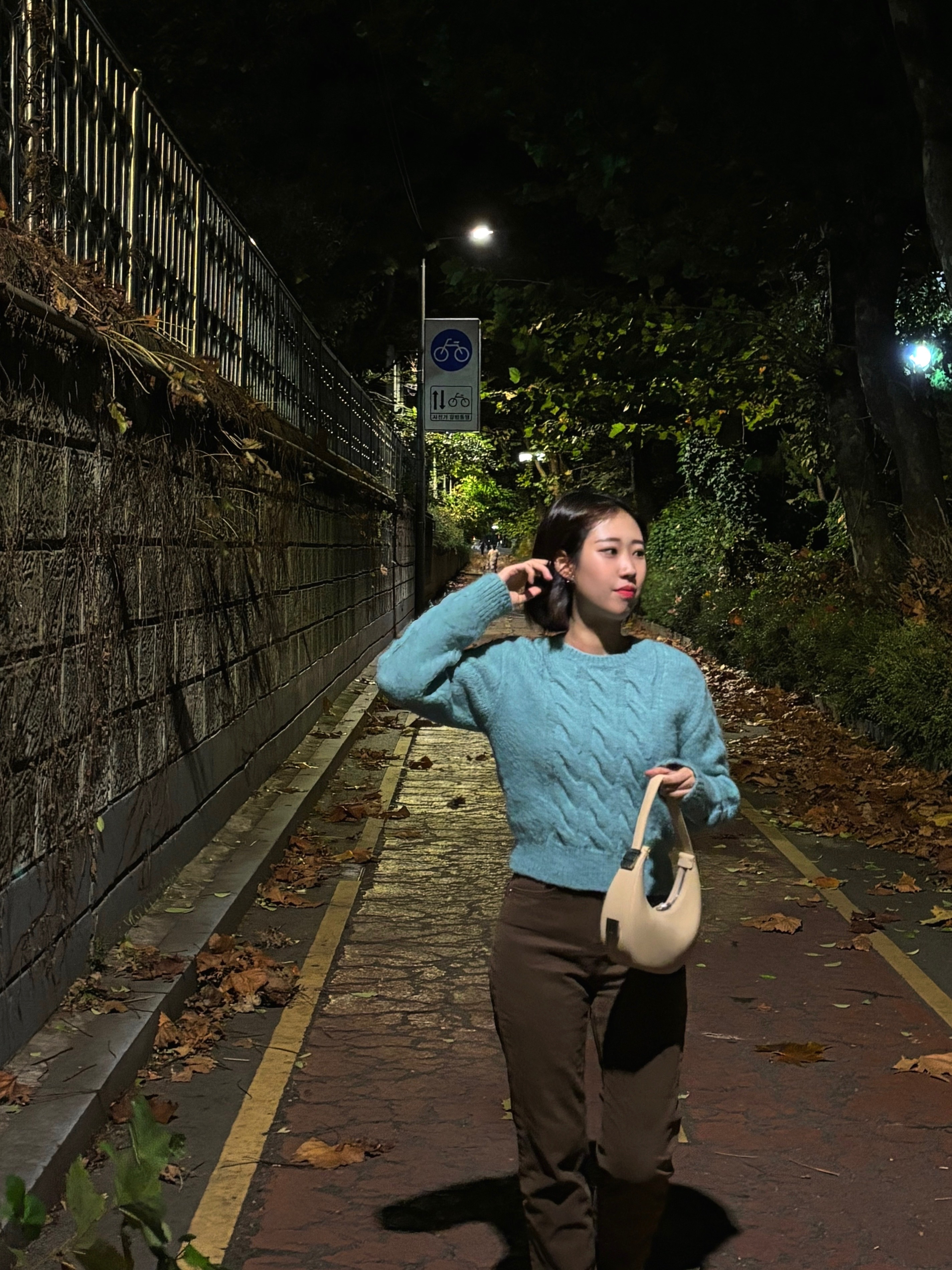 @chobab_love님의 모던캐주얼 스타일 | 크리에이터 룩북은 온더룩