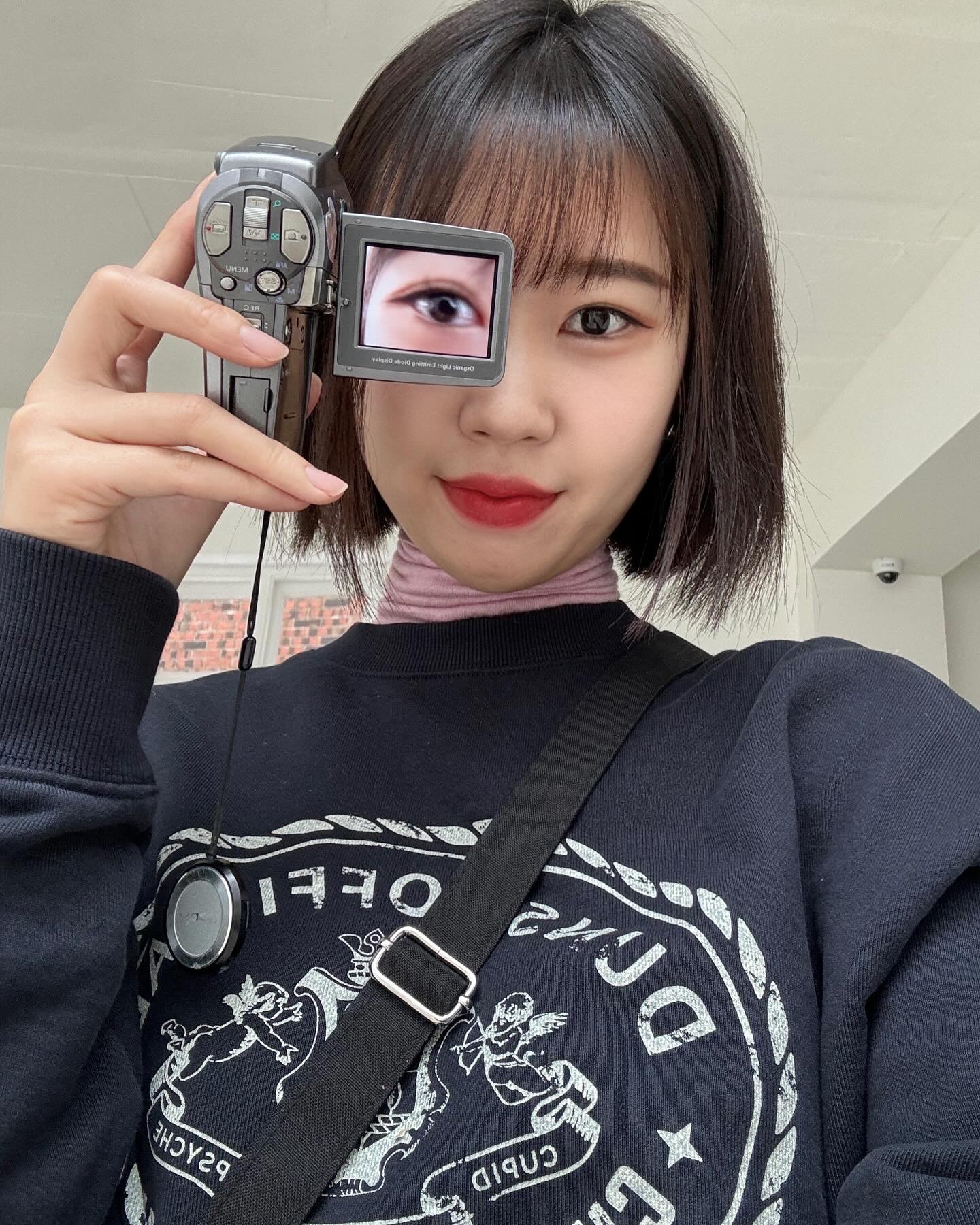 @chobab_love님의 이지캐주얼 스타일 | 크리에이터 룩북은 온더룩