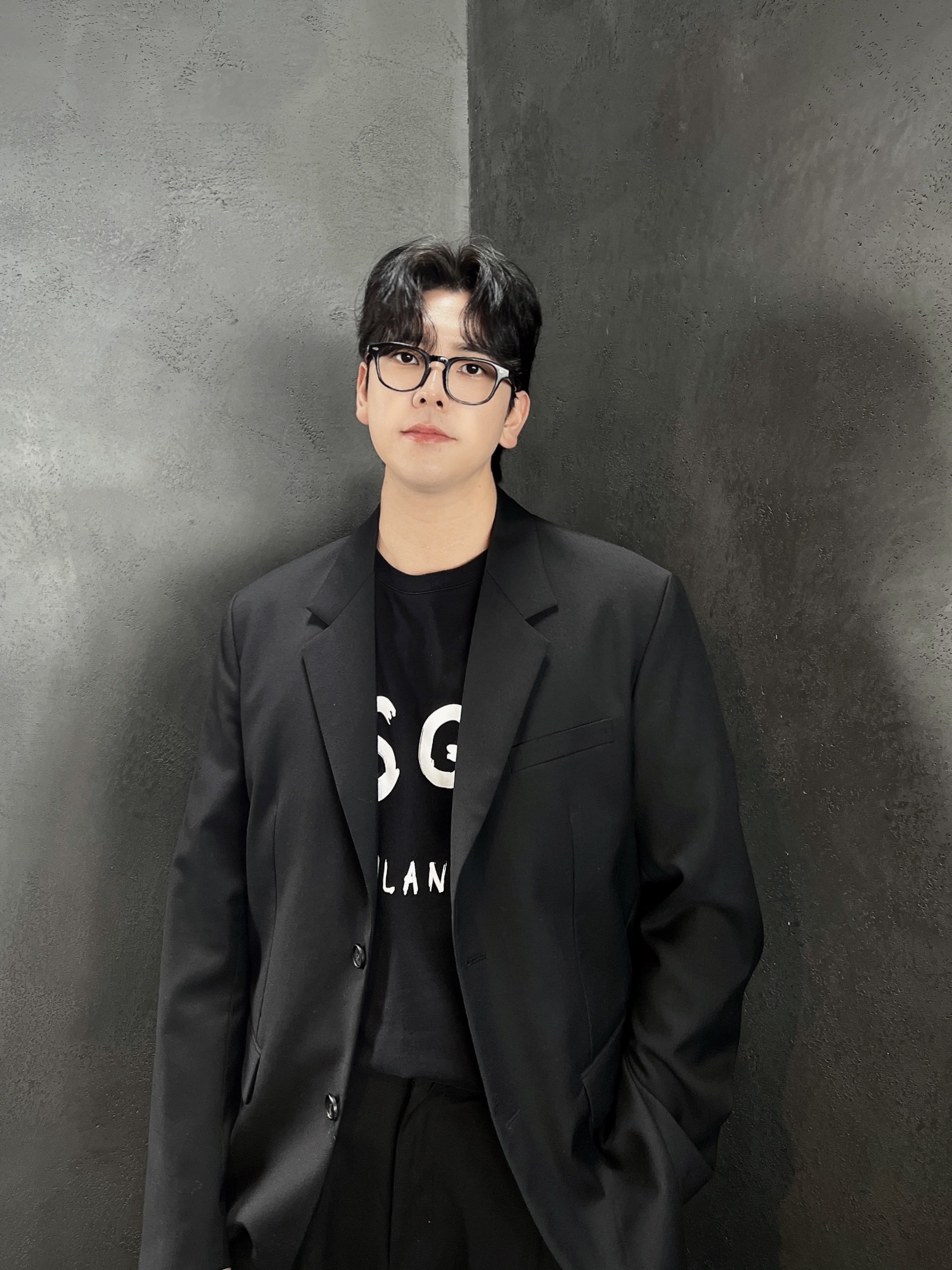 @jerry_p님의 미니멀 스타일 | 크리에이터 룩북은 온더룩