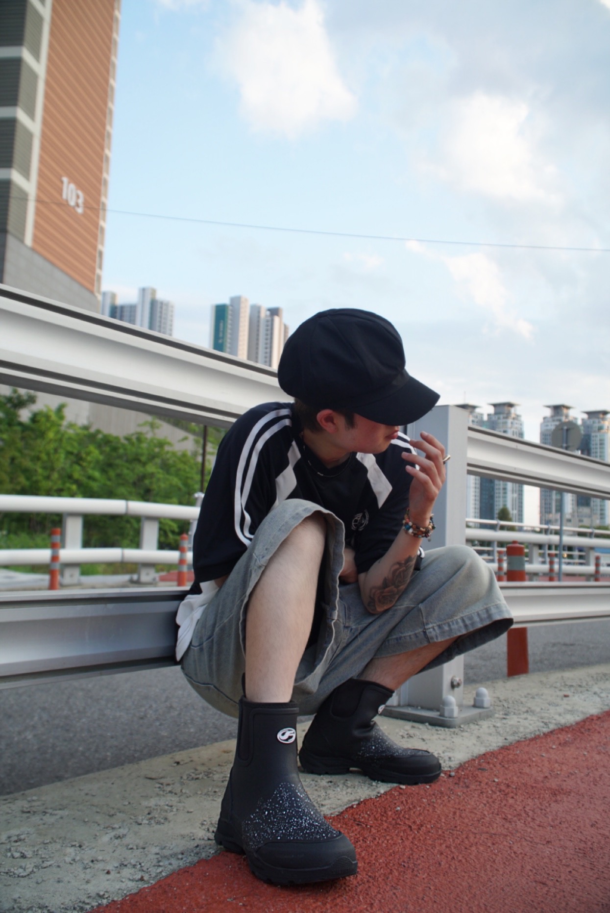 @new_day_xx00님의 여행 🏖 스타일 | 크리에이터 룩북은 온더룩