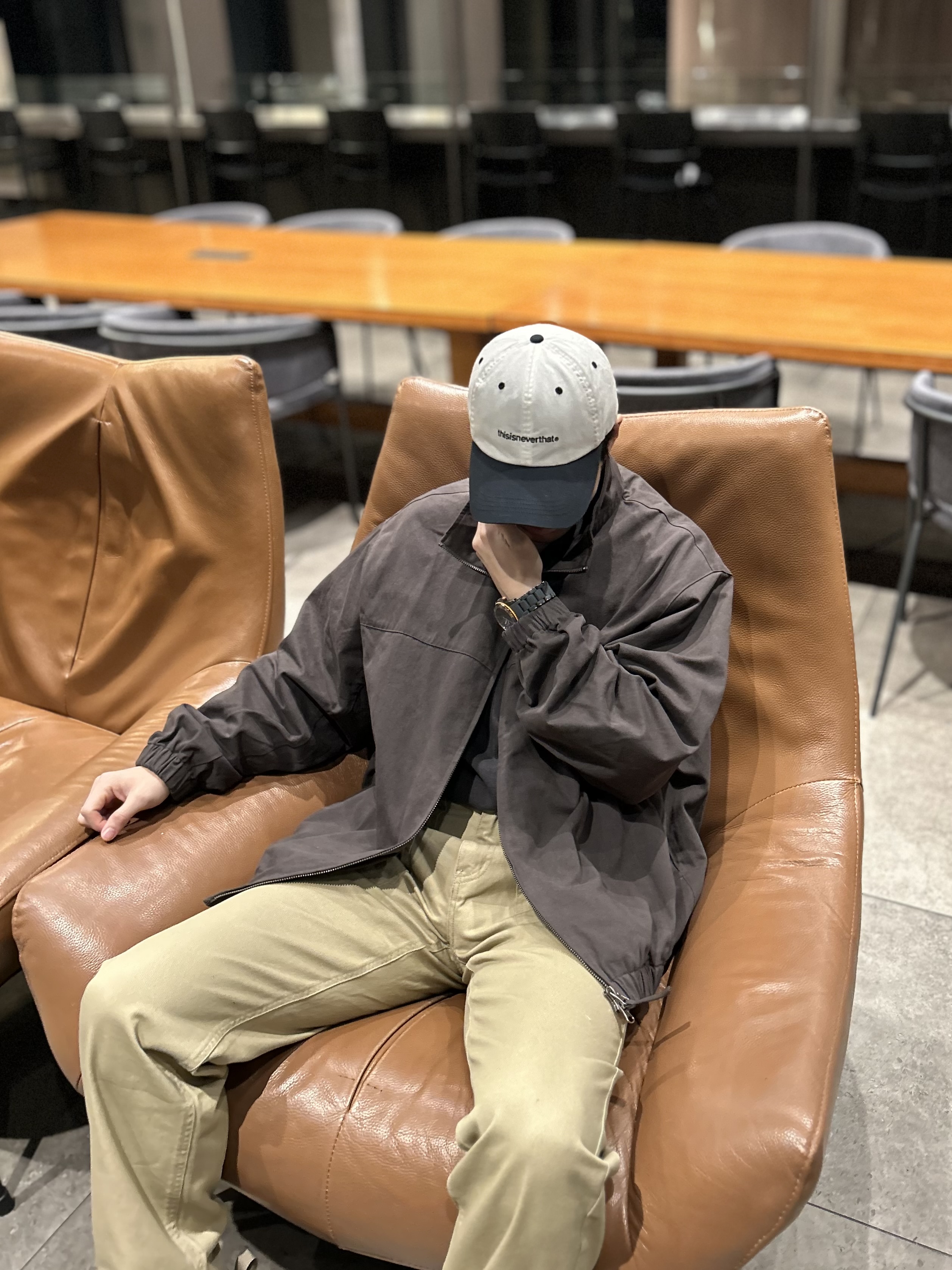 @positive_singer님의 비즈니스캐주얼 스타일 | 크리에이터 룩북은 온더룩