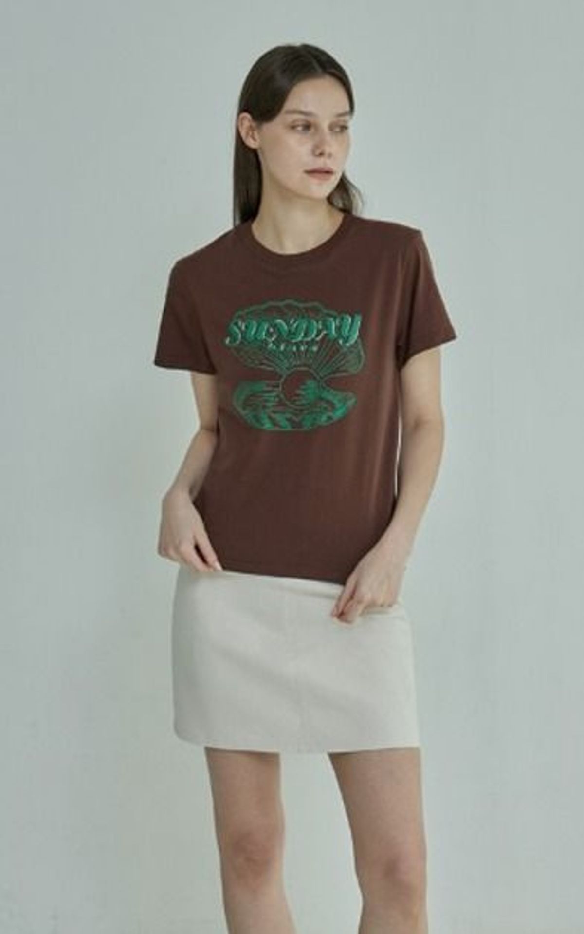 itovseoul(아이토브서울) | 실시간 인기 스타일 | [오연서, 조현영, 유정 착용] Pearl oystor T-shirt ...