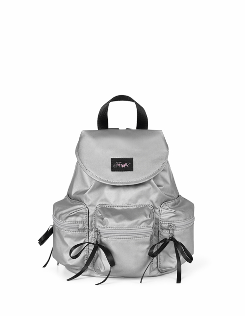Fennec(페넥) | 실시간 인기 스타일 | BERRY POCKET BACKPACK - SILVER | 온더룩