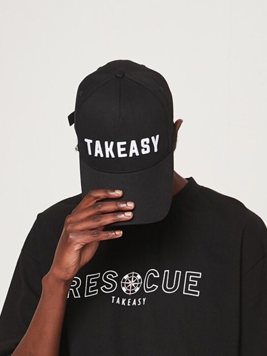 TAKEASY(테이크이지) | 실시간 인기 스타일 | EMBO LOGO OVER CAP(WHITE) | 온더룩