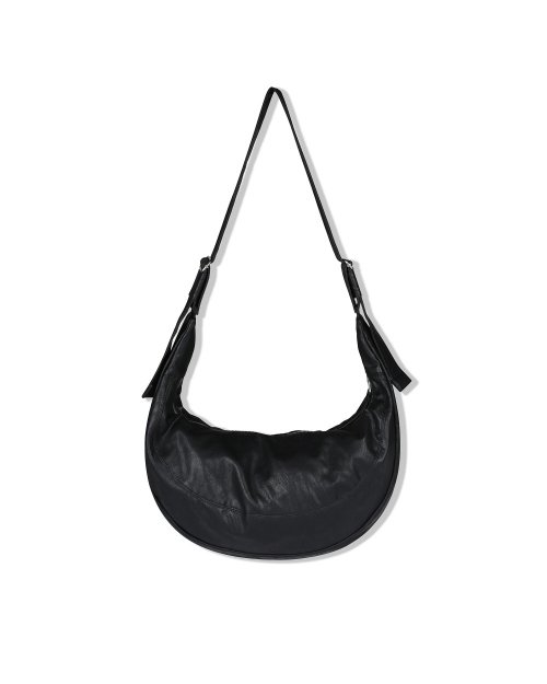 BESLOW(비슬로우) | 실시간 인기 스타일 | 23SS CRESCENT SHOULDER BAG BLACK | 온더룩