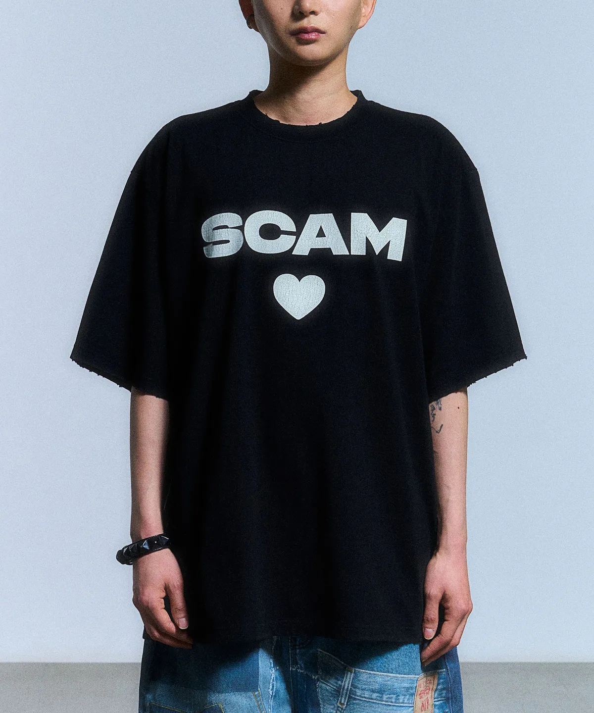 schism inducing(스키즘 인듀싱) | 실시간 인기 스타일 | SCAM T SHIRT_BLACK | 온더룩